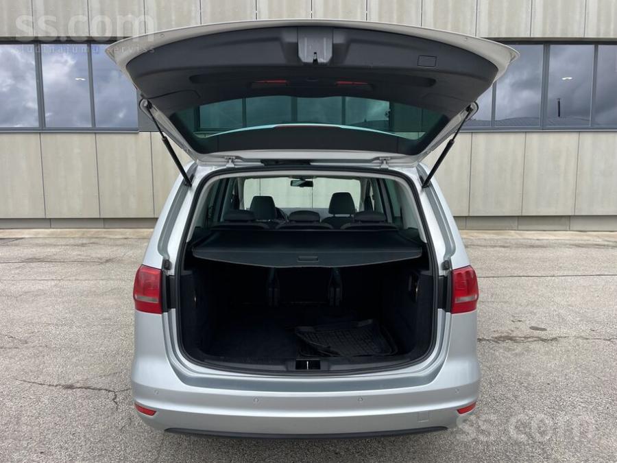 Volkswagen Sharan 2010 Rīga, ar dzinēja tilpumu 2.00 L un nobraukumu 249 tūkst. km par 5690 €, foto 16 vietnē AUTOMOTO.COM.LV