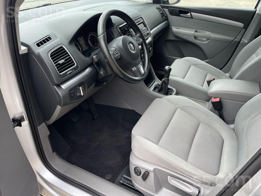 Volkswagen Sharan 2010 Rīga, ar dzinēja tilpumu 2.00 L un nobraukumu 249 tūkst. km par 5690 €, foto 17 vietnē AUTOMOTO.COM.LV