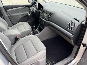 Volkswagen Sharan 2010 Rīga, ar dzinēja tilpumu 2.00 L un nobraukumu 249 tūkst. km par 5690 €, foto 18 vietnē AUTOMOTO.COM.LV