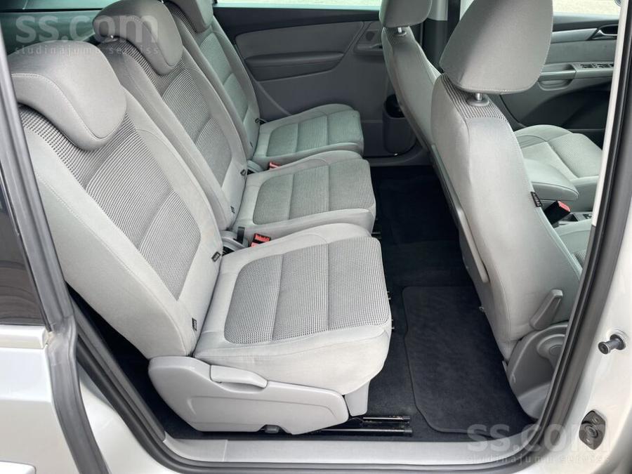Volkswagen Sharan 2010 Rīga, ar dzinēja tilpumu 2.00 L un nobraukumu 249 tūkst. km par 5690 €, foto 20 vietnē AUTOMOTO.COM.LV