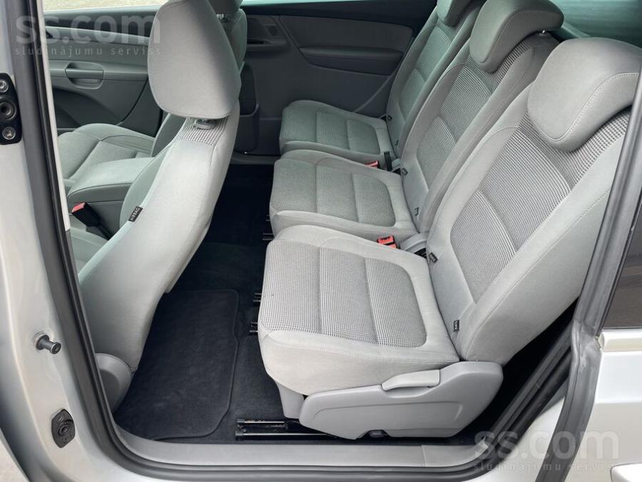 Volkswagen Sharan 2010 Rīga, ar dzinēja tilpumu 2.00 L un nobraukumu 249 tūkst. km par 5690 €, foto 21 vietnē AUTOMOTO.COM.LV