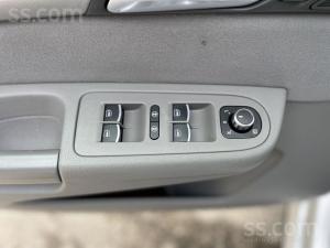 Volkswagen Sharan 2010 Rīga, ar dzinēja tilpumu 2.00 L un nobraukumu 249 tūkst. km par 5690 €, foto 24 vietnē AUTOMOTO.COM.LV