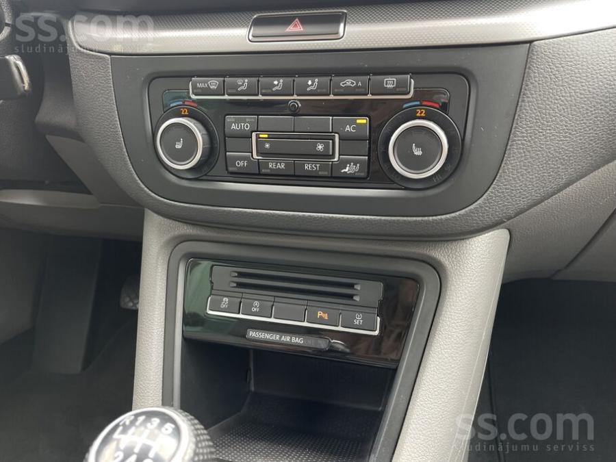 Volkswagen Sharan 2010 Rīga, ar dzinēja tilpumu 2.00 L un nobraukumu 249 tūkst. km par 5690 €, foto 28 vietnē AUTOMOTO.COM.LV