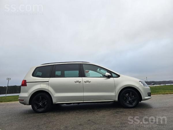 Volkswagen Sharan 2011 in Riga, with an engine capacity of 2.00 L and mileage of 361 thousand km for 4650 €, photo 10 on AUTOMOTO.COM.LV