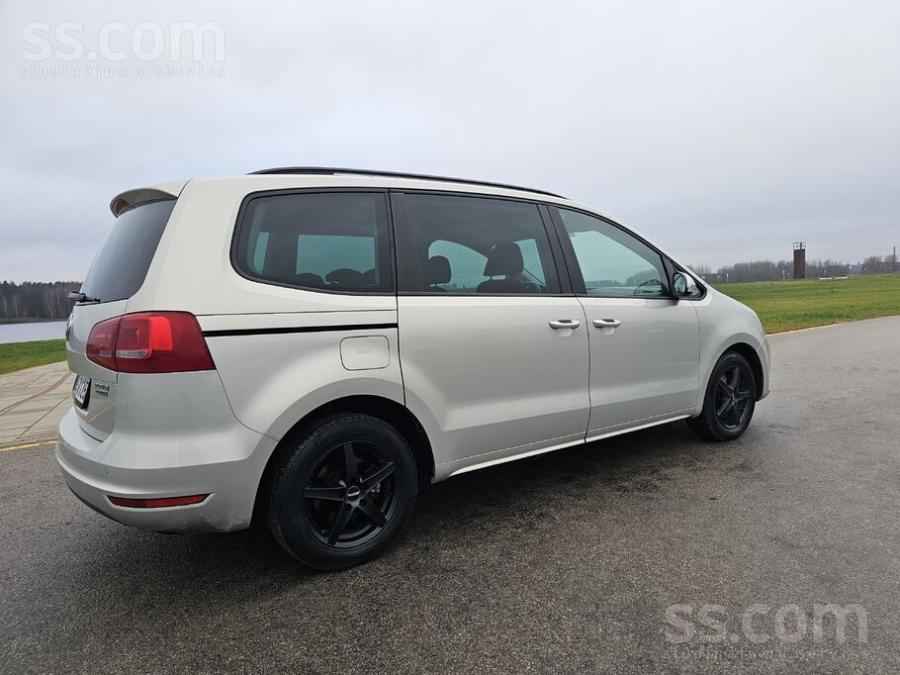 Volkswagen Sharan 2011 Rīga, ar dzinēja tilpumu 2.00 L un nobraukumu 361 tūkst. km par 4650 €, foto 11 vietnē AUTOMOTO.COM.LV