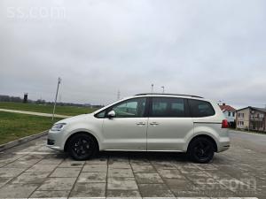Volkswagen Sharan 2011 Rīga, ar dzinēja tilpumu 2.00 L un nobraukumu 361 tūkst. km par 4650 €, foto 14 vietnē AUTOMOTO.COM.LV