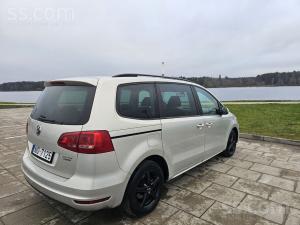 Volkswagen Sharan 2011 Rīga, ar dzinēja tilpumu 2.00 L un nobraukumu 361 tūkst. km par 4650 €, foto 17 vietnē AUTOMOTO.COM.LV