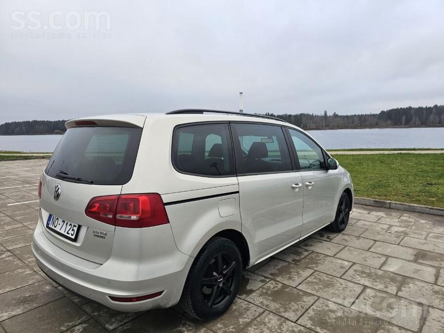 Volkswagen Sharan 2011 Rīga, ar dzinēja tilpumu 2.00 L un nobraukumu 361 tūkst. km par 4650 €, foto 17 vietnē AUTOMOTO.COM.LV