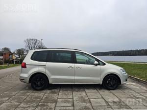 Volkswagen Sharan 2011 Rīga, ar dzinēja tilpumu 2.00 L un nobraukumu 361 tūkst. km par 4650 €, foto 18 vietnē AUTOMOTO.COM.LV