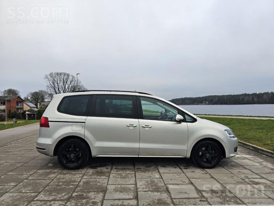 Volkswagen Sharan 2011 Rīga, ar dzinēja tilpumu 2.00 L un nobraukumu 361 tūkst. km par 4650 €, foto 18 vietnē AUTOMOTO.COM.LV