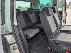 Volkswagen Sharan 2011 Rīga, ar dzinēja tilpumu 2.00 L un nobraukumu 361 tūkst. km par 4650 €, foto 25 vietnē AUTOMOTO.COM.LV
