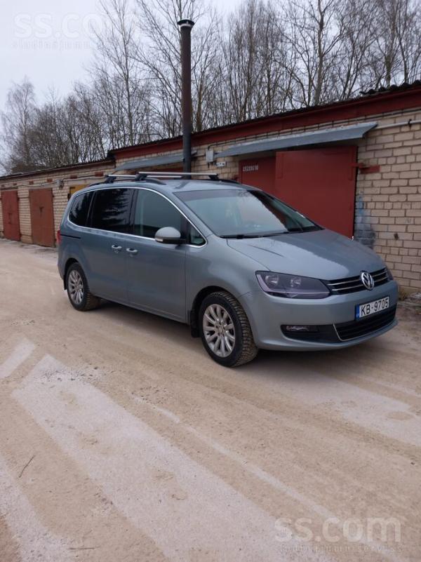 Volkswagen Sharan 2011 in Jekabpils, with an engine capacity of 2.00 L and mileage of 390 thousand km for 6500 €, photo 2 on AUTOMOTO.COM.LV