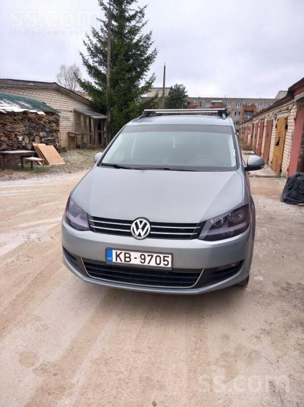 Volkswagen Sharan 2011 in Jekabpils, with an engine capacity of 2.00 L and mileage of 390 thousand km for 6500 €, photo 3 on AUTOMOTO.COM.LV