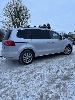 Volkswagen Sharan 2011 Tukums, ar dzinēja tilpumu 2.00 L un nobraukumu 385 tūkst. km par 6888 €, foto 3 vietnē AUTOMOTO.COM.LV