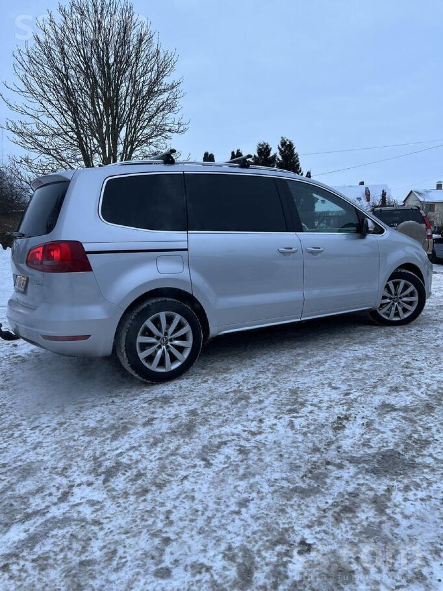 Volkswagen Sharan 2011 Tukums, ar dzinēja tilpumu 2.00 L un nobraukumu 385 tūkst. km par 6888 €, foto 3 vietnē AUTOMOTO.COM.LV