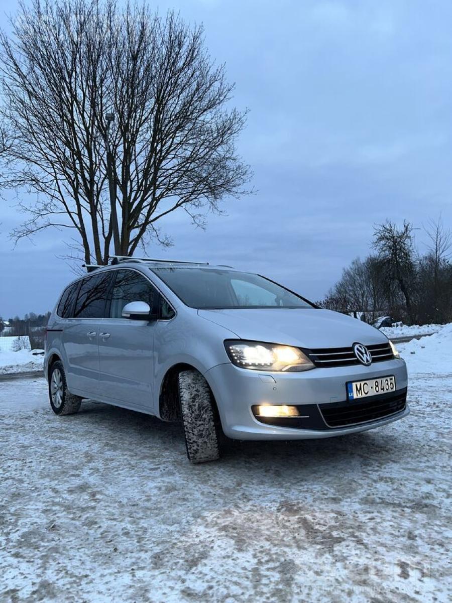 Volkswagen Sharan 2011 Tukums, ar dzinēja tilpumu 2.00 L un nobraukumu 385 tūkst. km par 6888 €, foto 4 vietnē AUTOMOTO.COM.LV