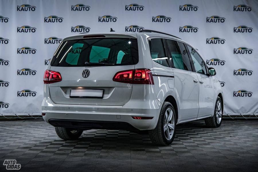 Volkswagen Sharan 2011 in Kaunas, with an engine capacity of 2.00 L and mileage of 282 thousand km for 8890 €, photo 4 on AUTOMOTO.COM.LV