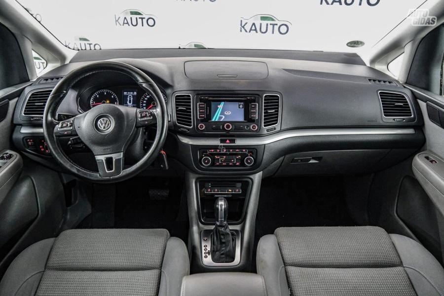 Volkswagen Sharan 2011 in Kaunas, with an engine capacity of 2.00 L and mileage of 282 thousand km for 8890 €, photo 9 on AUTOMOTO.COM.LV
