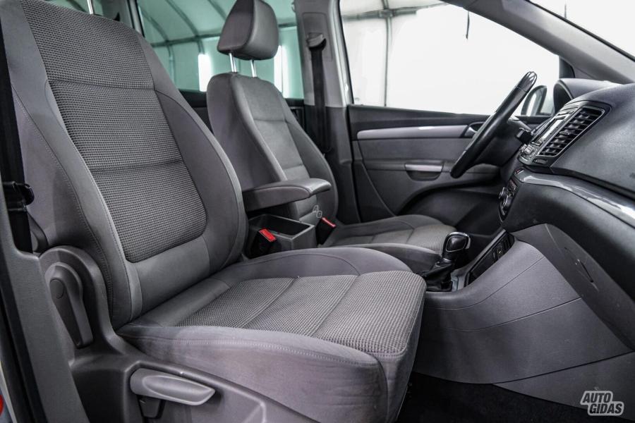 Volkswagen Sharan 2011 in Kaunas, with an engine capacity of 2.00 L and mileage of 282 thousand km for 8890 €, photo 13 on AUTOMOTO.COM.LV