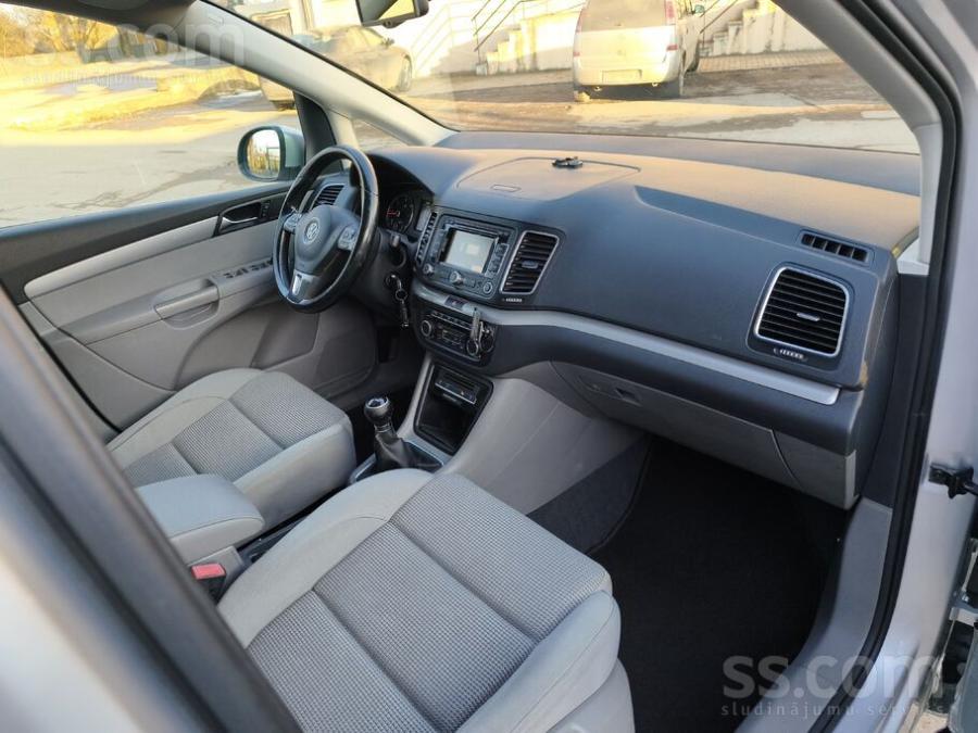 Volkswagen Sharan 2011 in Cesis, with an engine capacity of 2.00 L and mileage of 0 thousand km for 6950 €, photo 11 on AUTOMOTO.COM.LV