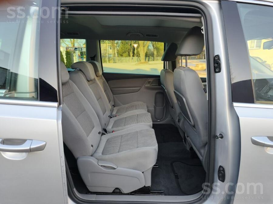 Volkswagen Sharan 2011 in Cesis, with an engine capacity of 2.00 L and mileage of 0 thousand km for 6950 €, photo 15 on AUTOMOTO.COM.LV