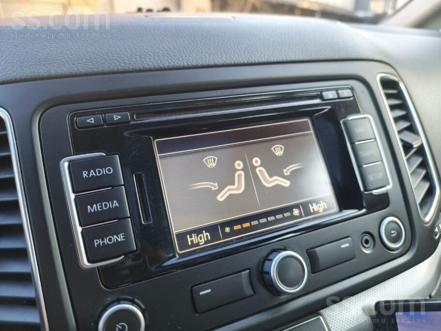 Volkswagen Sharan 2011 in Cesis, with an engine capacity of 2.00 L and mileage of 0 thousand km for 6950 €, photo 18 on AUTOMOTO.COM.LV