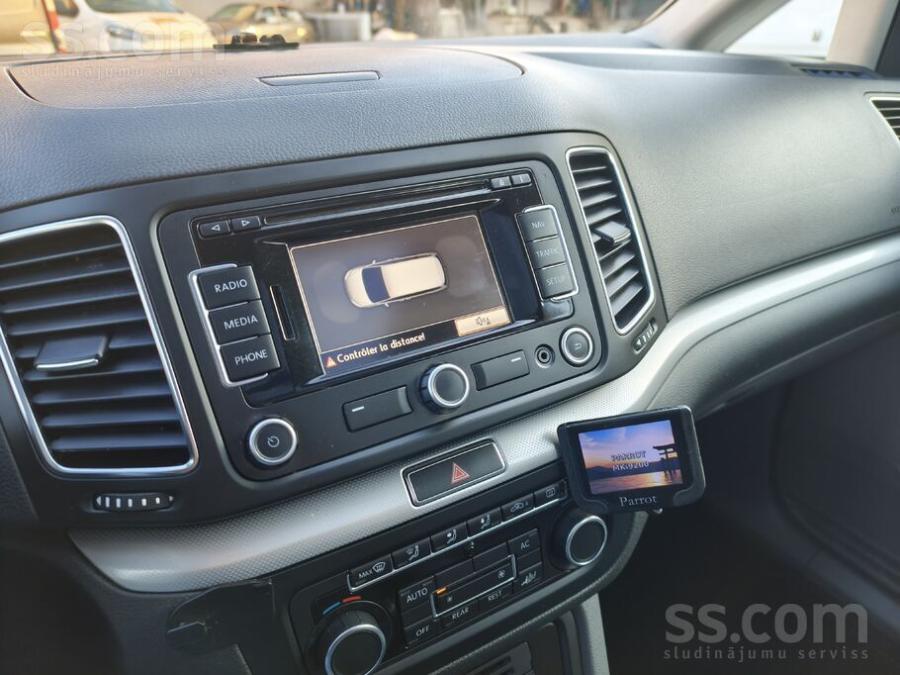 Volkswagen Sharan 2011 in Cesis, with an engine capacity of 2.00 L and mileage of 0 thousand km for 6950 €, photo 24 on AUTOMOTO.COM.LV