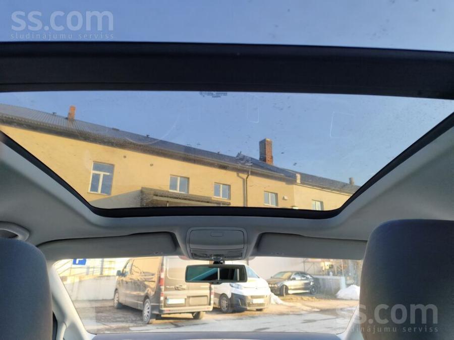 Volkswagen Sharan 2011 in Cesis, with an engine capacity of 2.00 L and mileage of 0 thousand km for 6950 €, photo 26 on AUTOMOTO.COM.LV