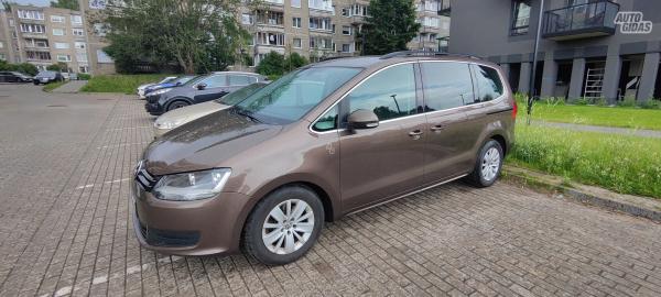 Volkswagen Sharan 2011 in Vilnius, with an engine capacity of 2.00 L and mileage of 292 thousand km for 8400 €, photo 1 on AUTOMOTO.COM.LV