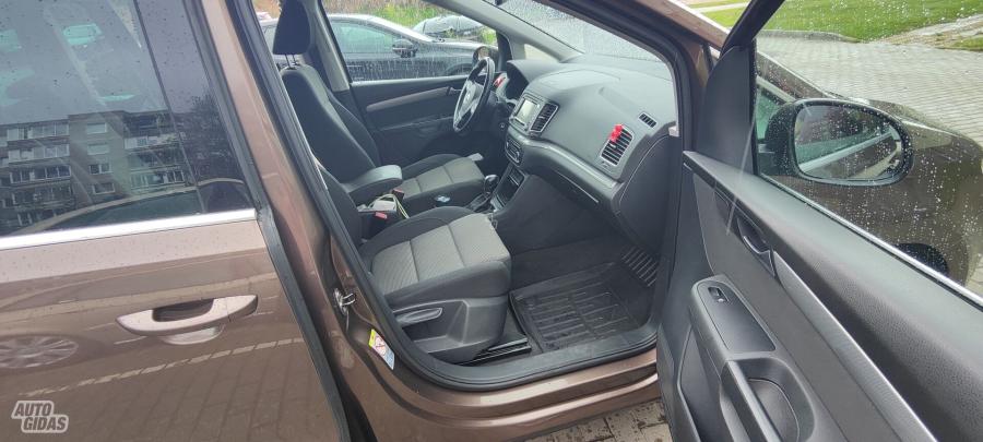Volkswagen Sharan 2011 Viļņa, ar dzinēja tilpumu 2.00 L un nobraukumu 292 tūkst. km par 8400 €, foto 15 vietnē AUTOMOTO.COM.LV