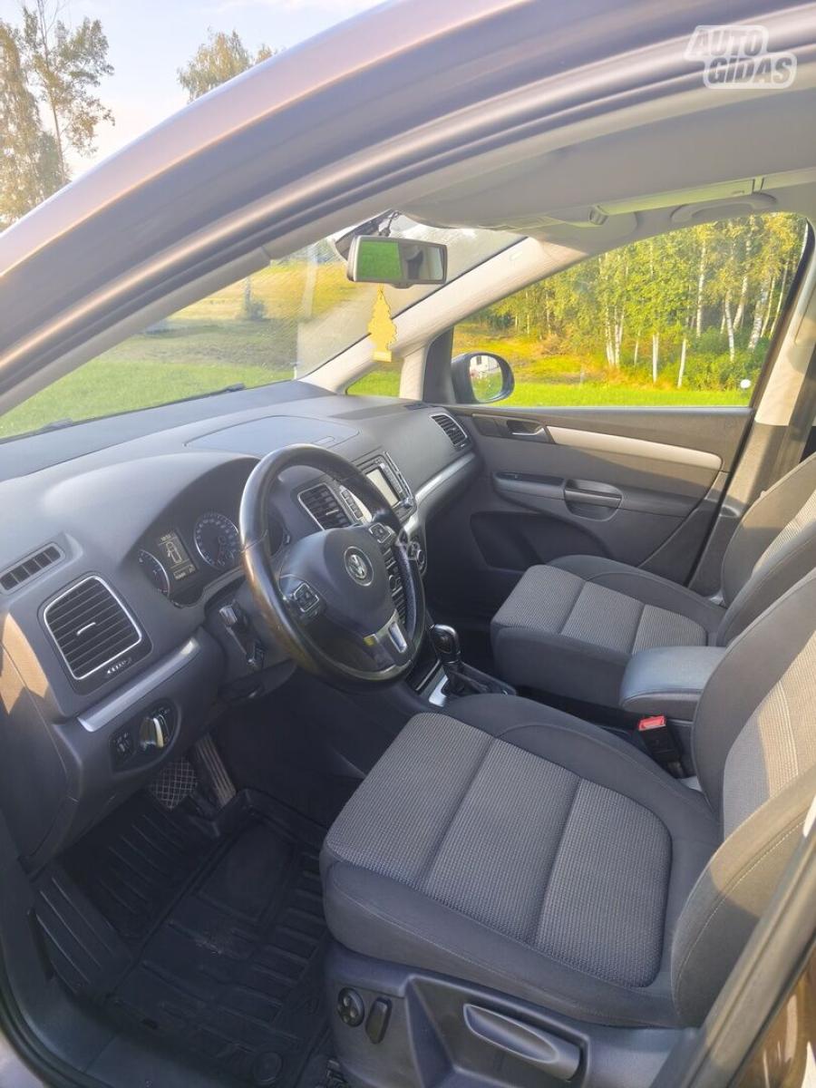 Volkswagen Sharan 2011 Viļņa, ar dzinēja tilpumu 2.00 L un nobraukumu 294 tūkst. km par 8200 €, foto 22 vietnē AUTOMOTO.COM.LV