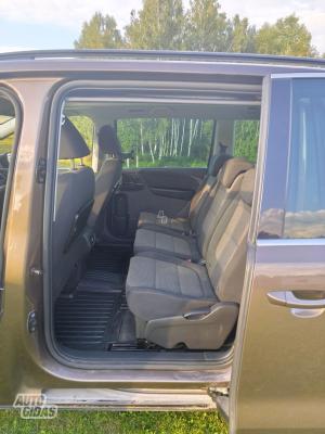 Volkswagen Sharan 2011 Viļņa, ar dzinēja tilpumu 2.00 L un nobraukumu 294 tūkst. km par 8200 €, foto 26 vietnē AUTOMOTO.COM.LV