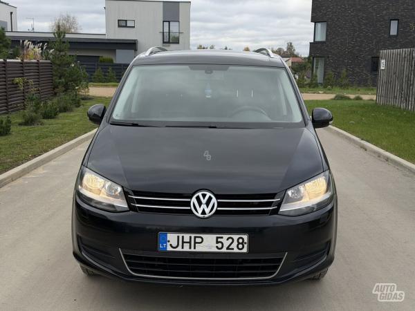 Volkswagen Sharan 2011 Viļņa vietnē Volkswagen Sharan 2011 Viļņa, ar dzinēja tilpumu 2.00 L un nobraukumu 330 tūkst. km par 4000 €, foto 5 vietnē AUTOMOTO.COM.LV