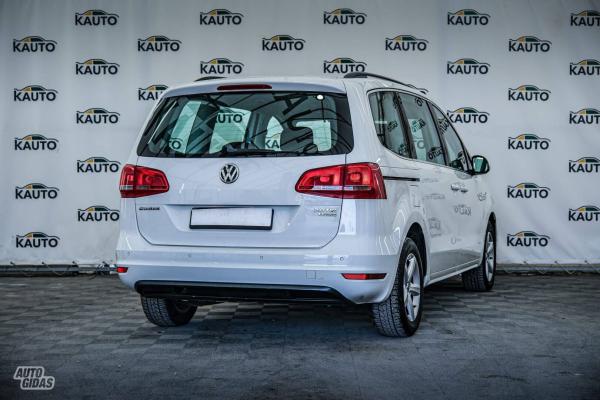 Volkswagen Sharan 2012 in Kaunas, with an engine capacity of 2.00 L and mileage of 299 thousand km for 7990 €, photo 3 on AUTOMOTO.COM.LV