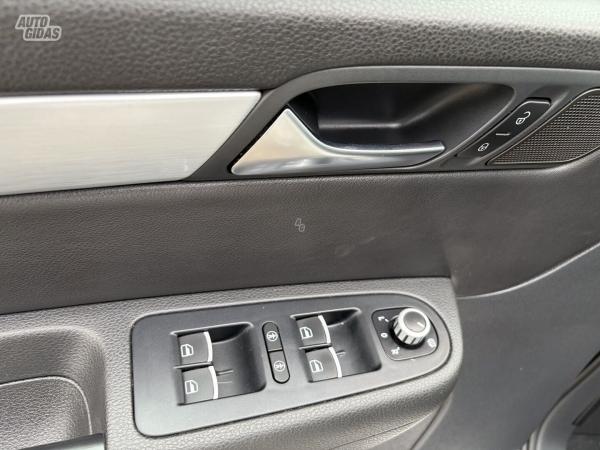 Volkswagen Sharan 2012 Marijampole vietnē Volkswagen Sharan 2012 Marijampole, ar dzinēja tilpumu 2.00 L un nobraukumu 230 tūkst. km par 7700 €, foto 8 vietnē AUTOMOTO.COM.LV
