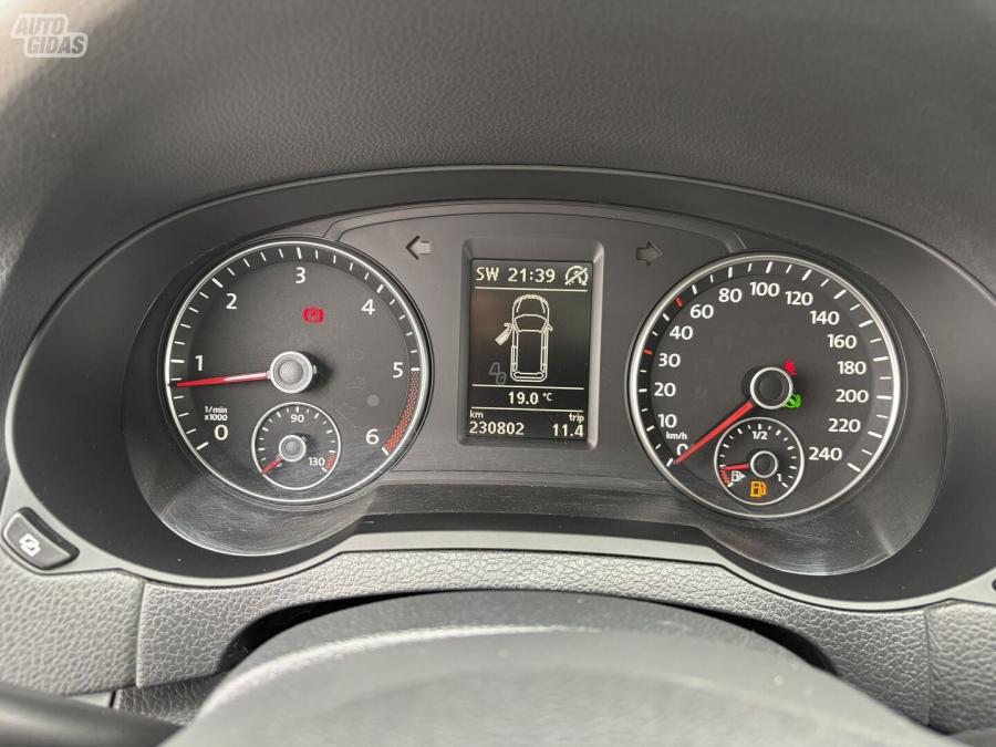 Volkswagen Sharan 2012 Marijampole, ar dzinēja tilpumu 2.00 L un nobraukumu 230 tūkst. km par 7700 €, foto 15 vietnē AUTOMOTO.COM.LV