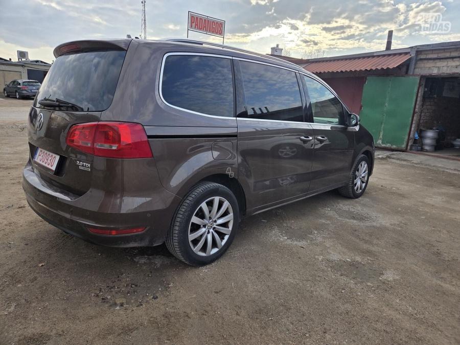 Volkswagen Sharan 2013 Jonava, ar dzinēja tilpumu 2.00 L un nobraukumu 295 tūkst. km par 7999 €, foto 3 vietnē AUTOMOTO.COM.LV
