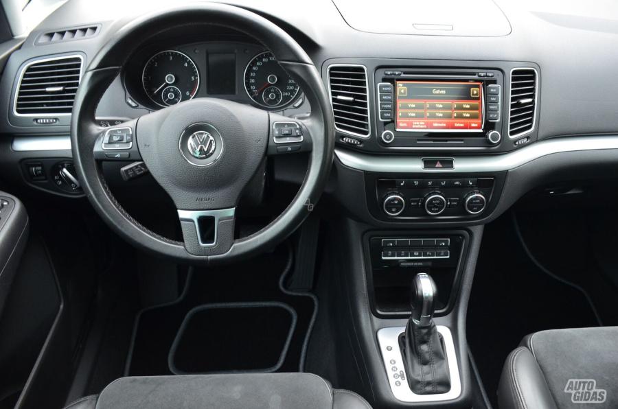 Volkswagen Sharan 2013 Kauņa, ar dzinēja tilpumu 2.00 L un nobraukumu 234 tūkst. km par 9200 €, foto 31 vietnē AUTOMOTO.COM.LV