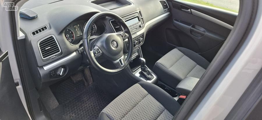 Volkswagen Sharan 2013 in Vilnius, with an engine capacity of 1.40 L and mileage of 138 thousand km for 6300 €, photo 16 on AUTOMOTO.COM.LV