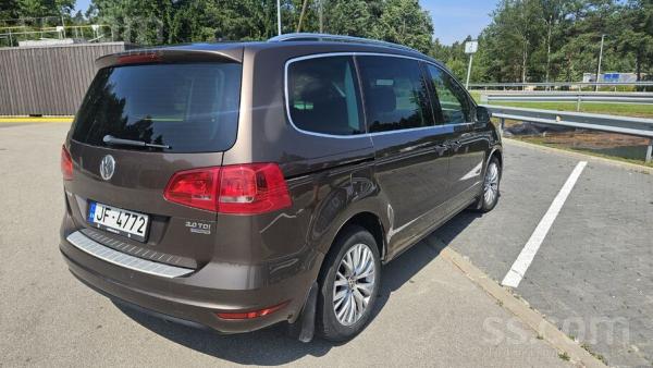 Volkswagen Sharan 2013 Rīga, ar dzinēja tilpumu 2.00 L un nobraukumu 339 tūkst. km par 7500 €, foto 10 vietnē AUTOMOTO.COM.LV