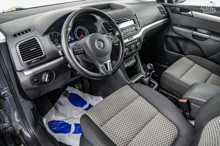Volkswagen Sharan 2014 Kauņa, ar dzinēja tilpumu 2.00 L un nobraukumu 300 tūkst. km par 8990 €, foto 6 vietnē AUTOMOTO.COM.LV