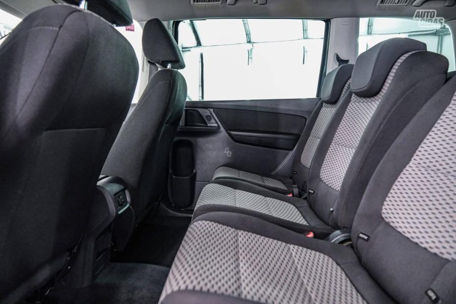 Volkswagen Sharan 2014 Kauņa, ar dzinēja tilpumu 2.00 L un nobraukumu 300 tūkst. km par 8990 €, foto 9 vietnē AUTOMOTO.COM.LV