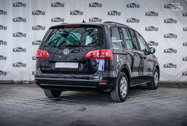 Volkswagen Sharan 2014 in Kaunas, with an engine capacity of 2.00 L and mileage of 273 thousand km for 9990 €, photo 3 on AUTOMOTO.COM.LV