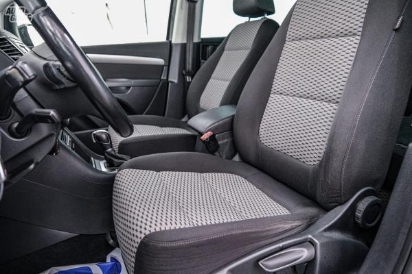 Volkswagen Sharan 2014 in Kaunas, with an engine capacity of 2.00 L and mileage of 273 thousand km for 9990 €, photo 6 on AUTOMOTO.COM.LV