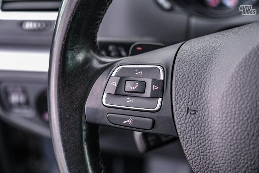 Volkswagen Sharan 2014 in Kaunas, with an engine capacity of 2.00 L and mileage of 273 thousand km for 9990 €, photo 15 on AUTOMOTO.COM.LV