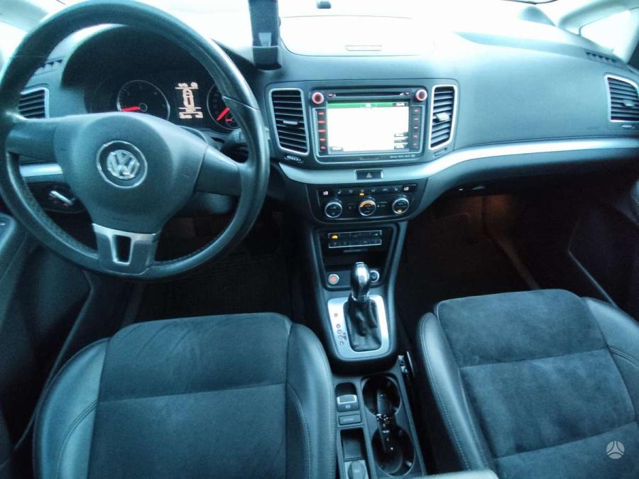 Volkswagen Sharan 2014 Šauļi, ar dzinēja tilpumu 2.00 L un nobraukumu 280 tūkst. km par 8200 €, foto 24 vietnē AUTOMOTO.COM.LV