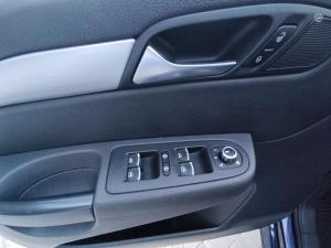 Volkswagen Sharan 2014 Šauļi, ar dzinēja tilpumu 2.00 L un nobraukumu 280 tūkst. km par 8200 €, foto 28 vietnē AUTOMOTO.COM.LV