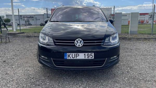 Volkswagen Sharan 2014 in Marijampole, with an engine capacity of 2.00 L and mileage of 290 thousand km for 9990 €, photo 3 on AUTOMOTO.COM.LV