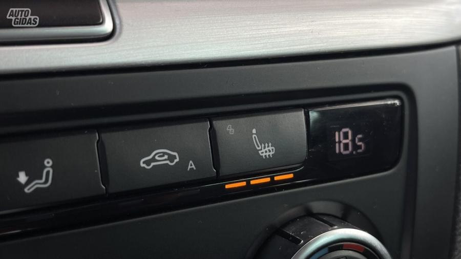Volkswagen Sharan 2014 in Marijampole, with an engine capacity of 2.00 L and mileage of 290 thousand km for 9990 €, photo 30 on AUTOMOTO.COM.LV