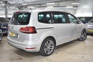 Volkswagen Sharan 2017 in Riga, with an engine capacity of 2.00 L and mileage of 239 thousand km for 15850 €, photo 2 on AUTOMOTO.COM.LV